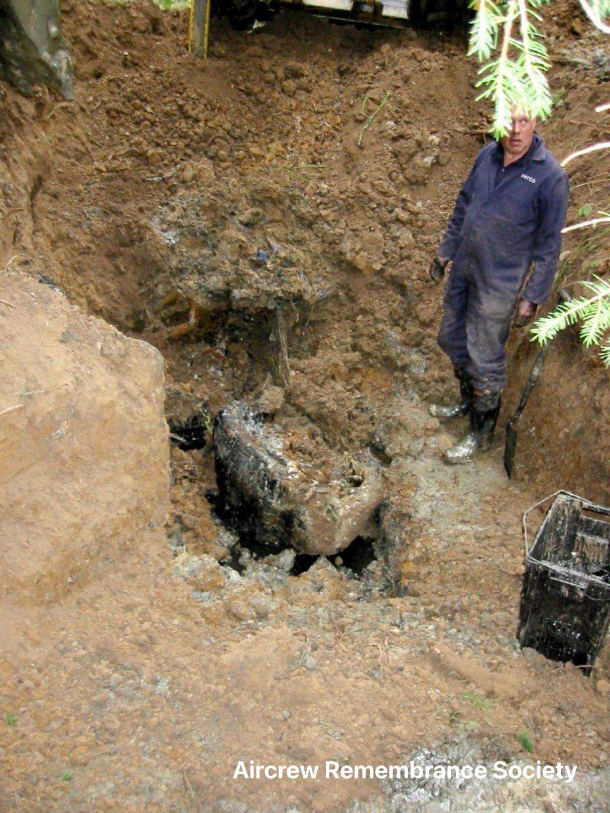 de Havilland Mosquito BXVI Serial MM150 P3-E Crash Site Investigation.